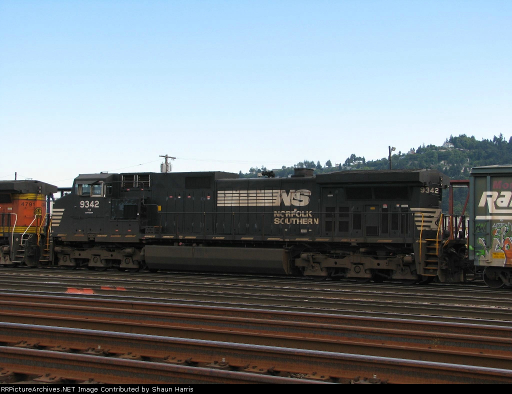 NS9343 D9-40CW
